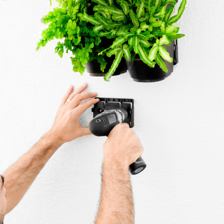 Connect-a-Pot™ 10 x Pot GreenWall® - Holman Industries