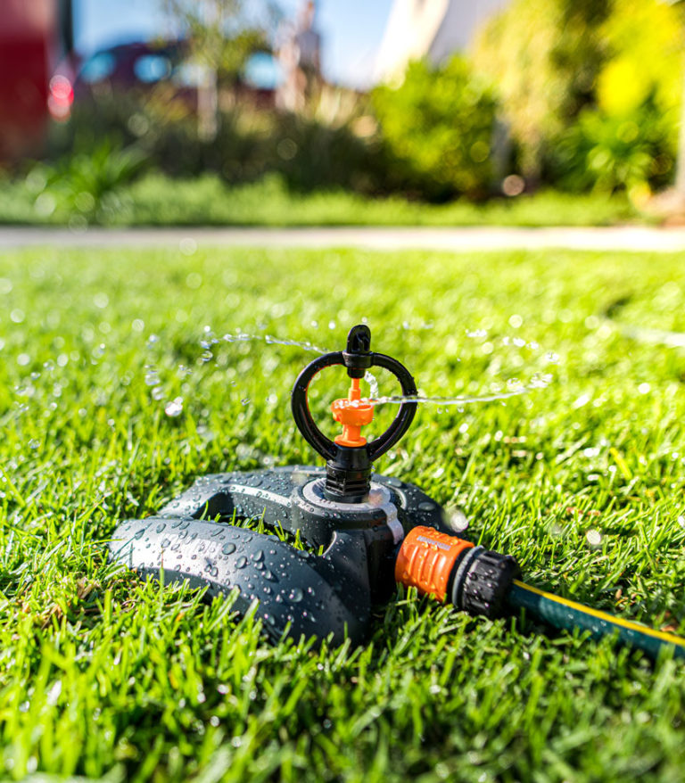 Lawn Sprinklers - Find the Perfect Lawn Sprinkler - Holman Industries