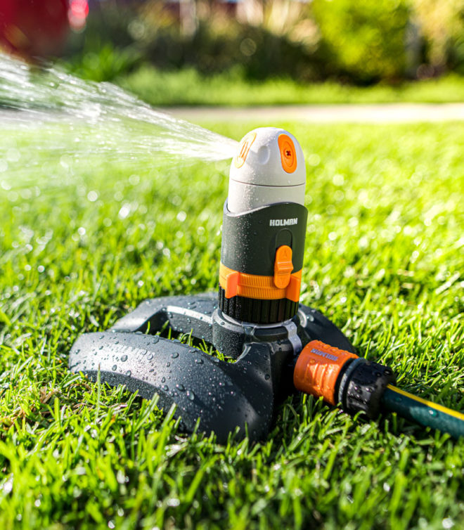 Solid Metal Travelling Sprinkler - Holman Industries