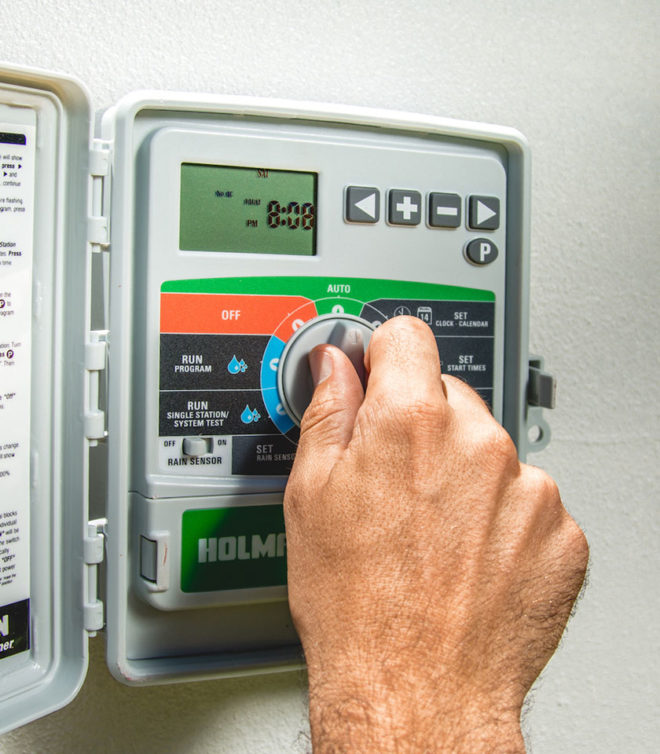 Discontinued – Dial Ezy Gardener 6 Station Controller - Holman Industries