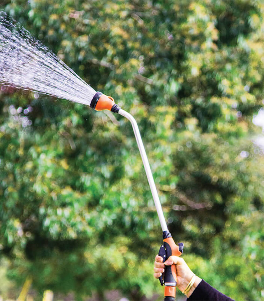 8 Function Spray Gun with Thumb Flow Control - Holman Industries