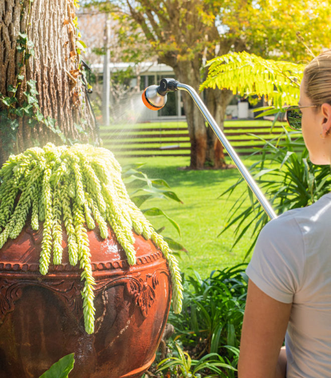 8 Function Wand with Thumb Flow Control - Holman Industries