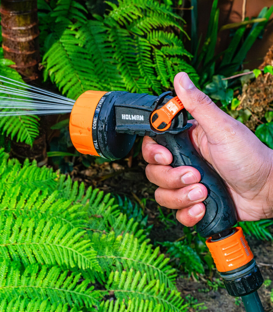 Comfort Grip 10 Function Spray Gun with Thumb Flow Control - Holman ...