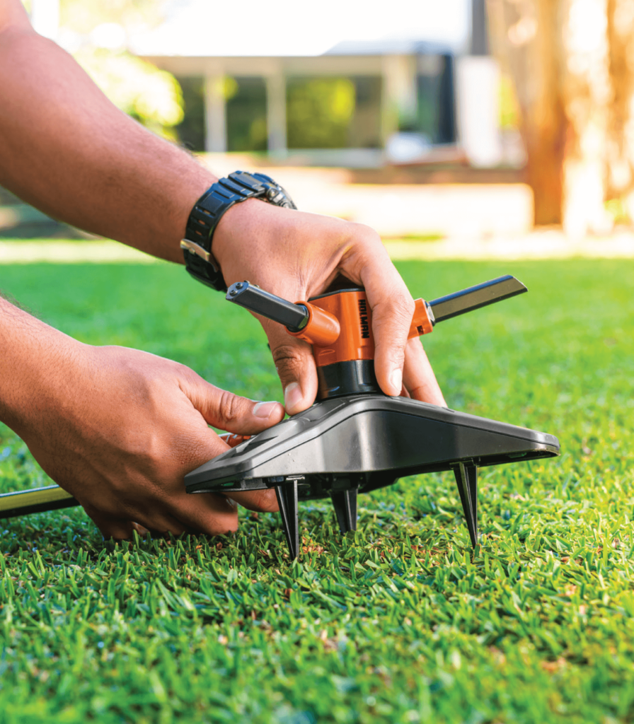 3 Arm Sprinkler on Base with Retractable Spikes - Holman Industries