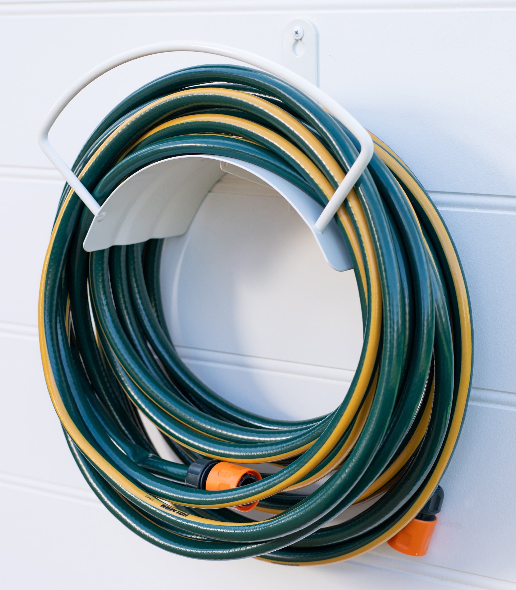 ColourDip™ Metal Hose Hanger – Frost - Holman Industries