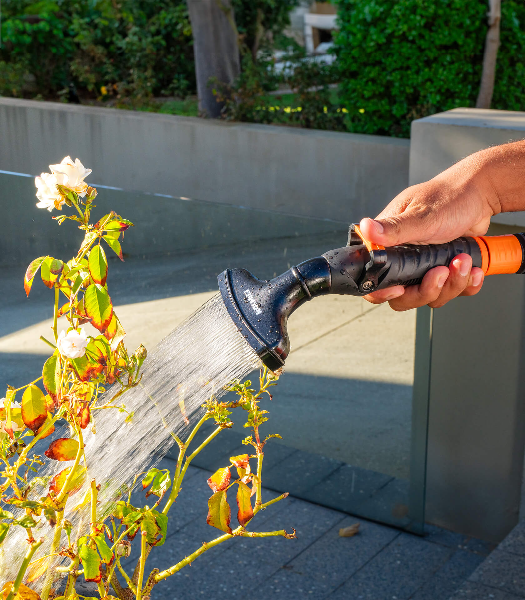 Comfort Grip Fan Spray Gun with Thumb Flow Control - Holman Industries